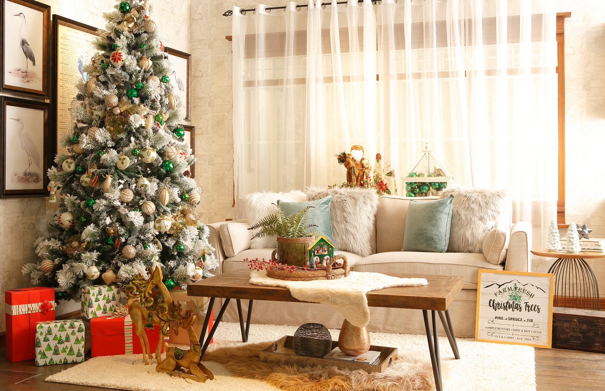 Dos and Don’ts of Christmas Decors | AllHome